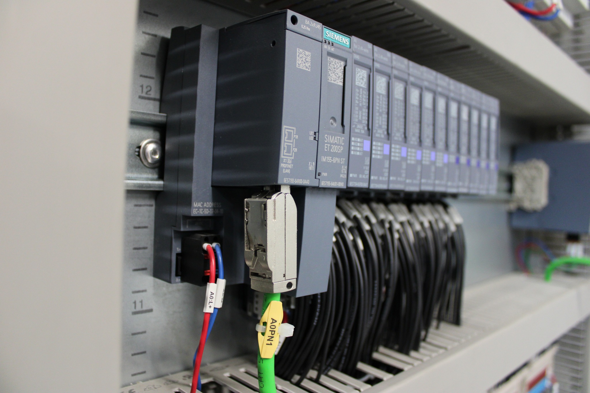 Simatic ET200S - SYDEC | Equipos Industriales S.A. de C.V.